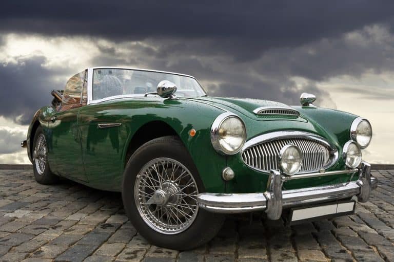 The Top 22 Classic Sports Cars of All Time