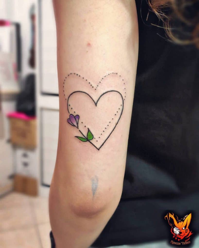 Minimalist Heart Outline Tattoo Ideas for a Subtle Look