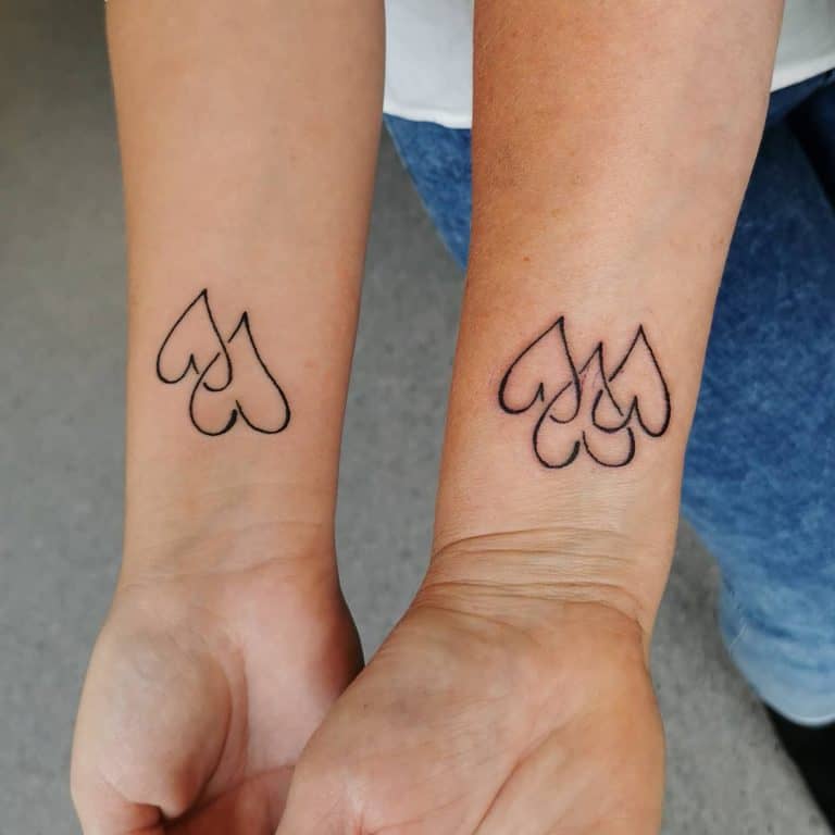 Minimalist Heart Outline Tattoo Ideas for a Subtle Look