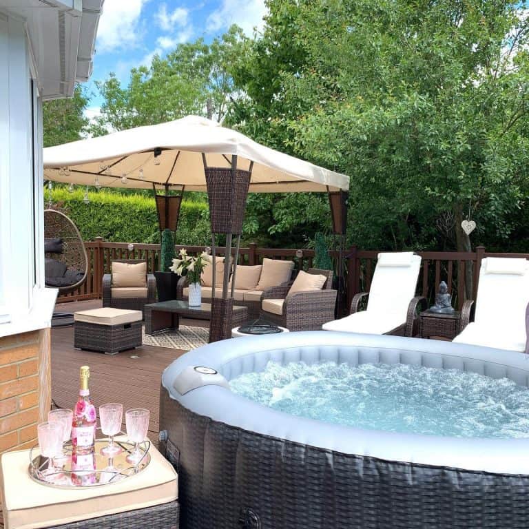 Creative and Stylish Decorating Ideas for Your Deck