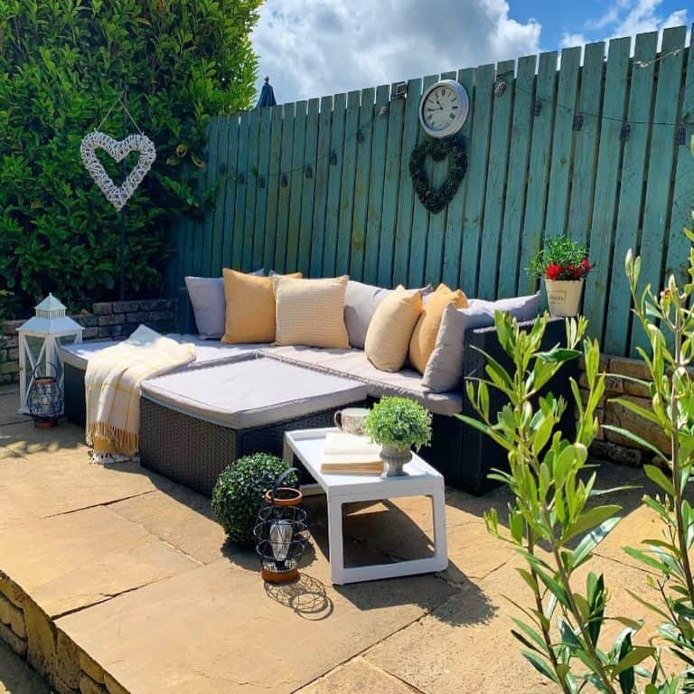 Creative and Stylish Decorating Ideas for Your Deck