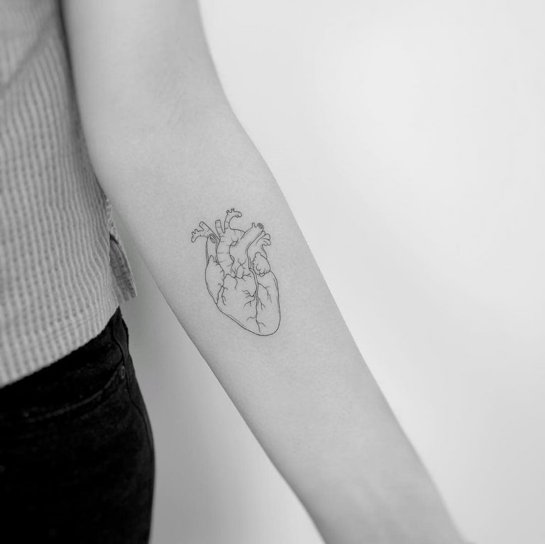 Minimalist Heart Outline Tattoo Ideas for a Subtle Look