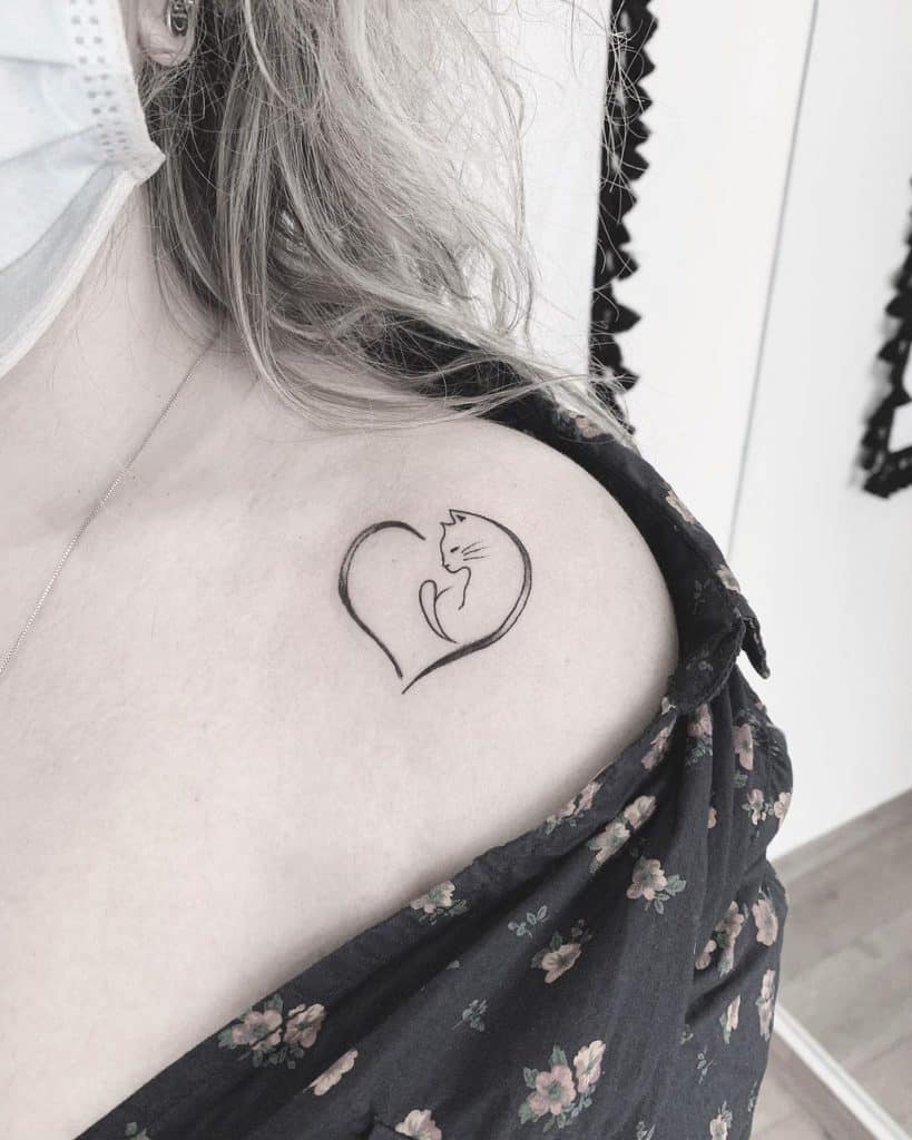 100+ Small and Simple Cat Tattoo Ideas