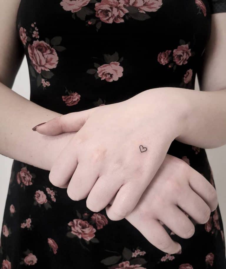 Minimalist Heart Outline Tattoo Ideas for a Subtle Look