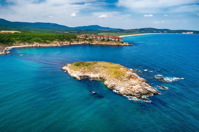 12 Strange Islands You Won’t Believe Exist
