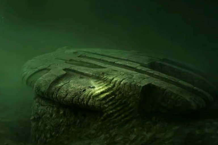 Weird and Unusual Things Found Deep in the Ocean
