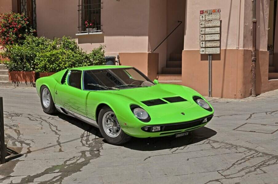 16 Best Lamborghini Models of All Time