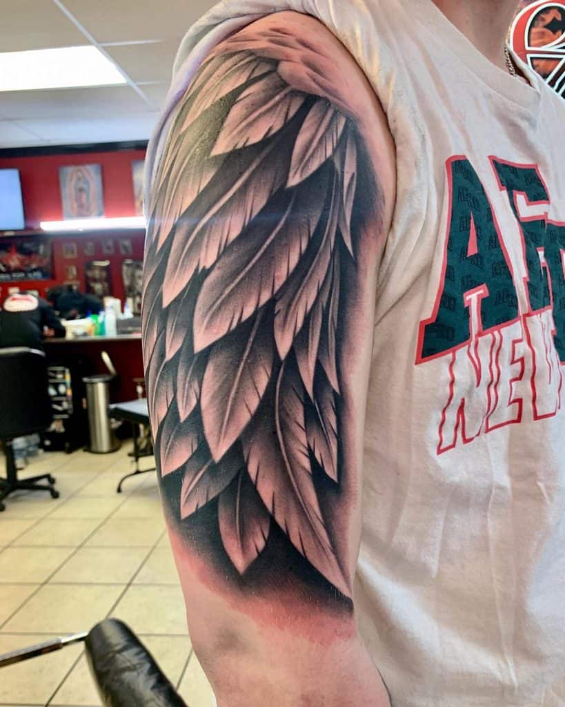 91 Epic Angel Wings Tattoo Ideas