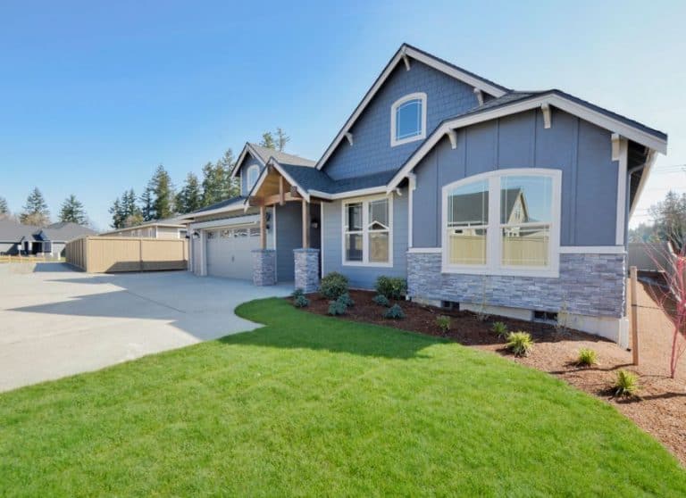 Timeless and Detailed Craftsman Style Home Ideas