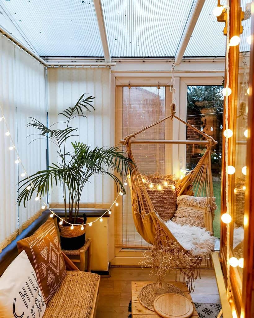 Comfortable and Elegant Enclosed Patio Design Ideas