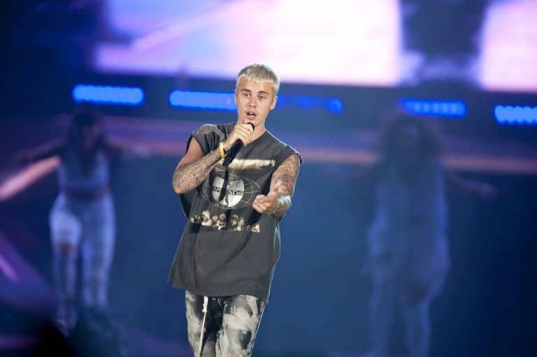 16 of the Most Popular Male Singers of All Time - Next Luxury