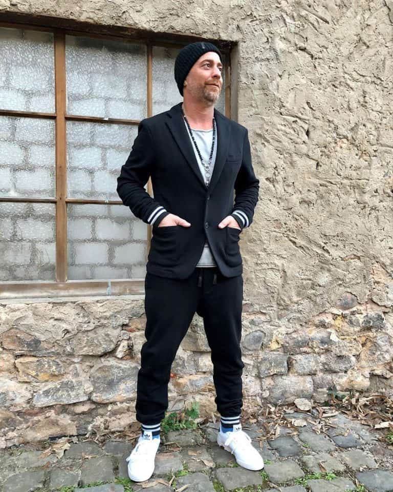 What to Wear to a Club