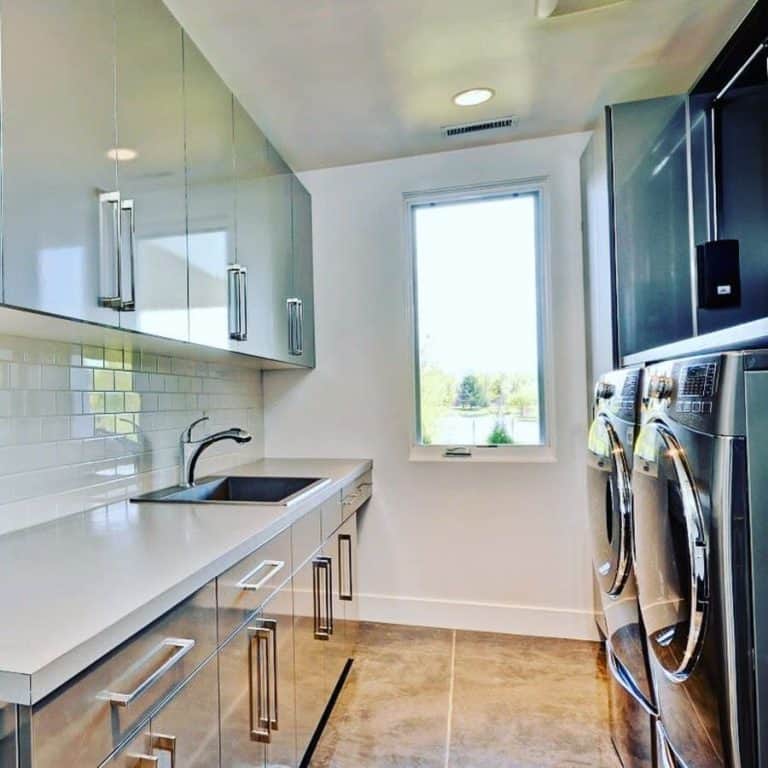 Chic and Functional Decor Ideas for Your Laundry Room