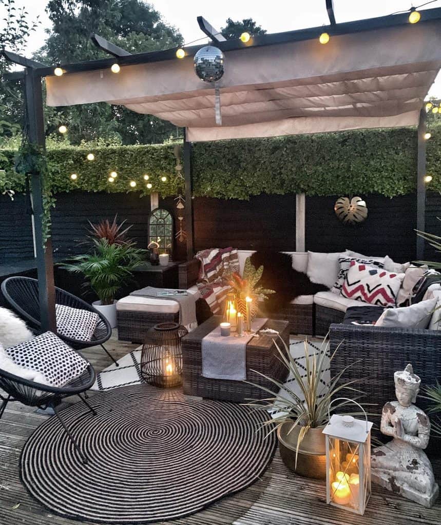 Stylish and Effective Privacy Solutions for Your Patio