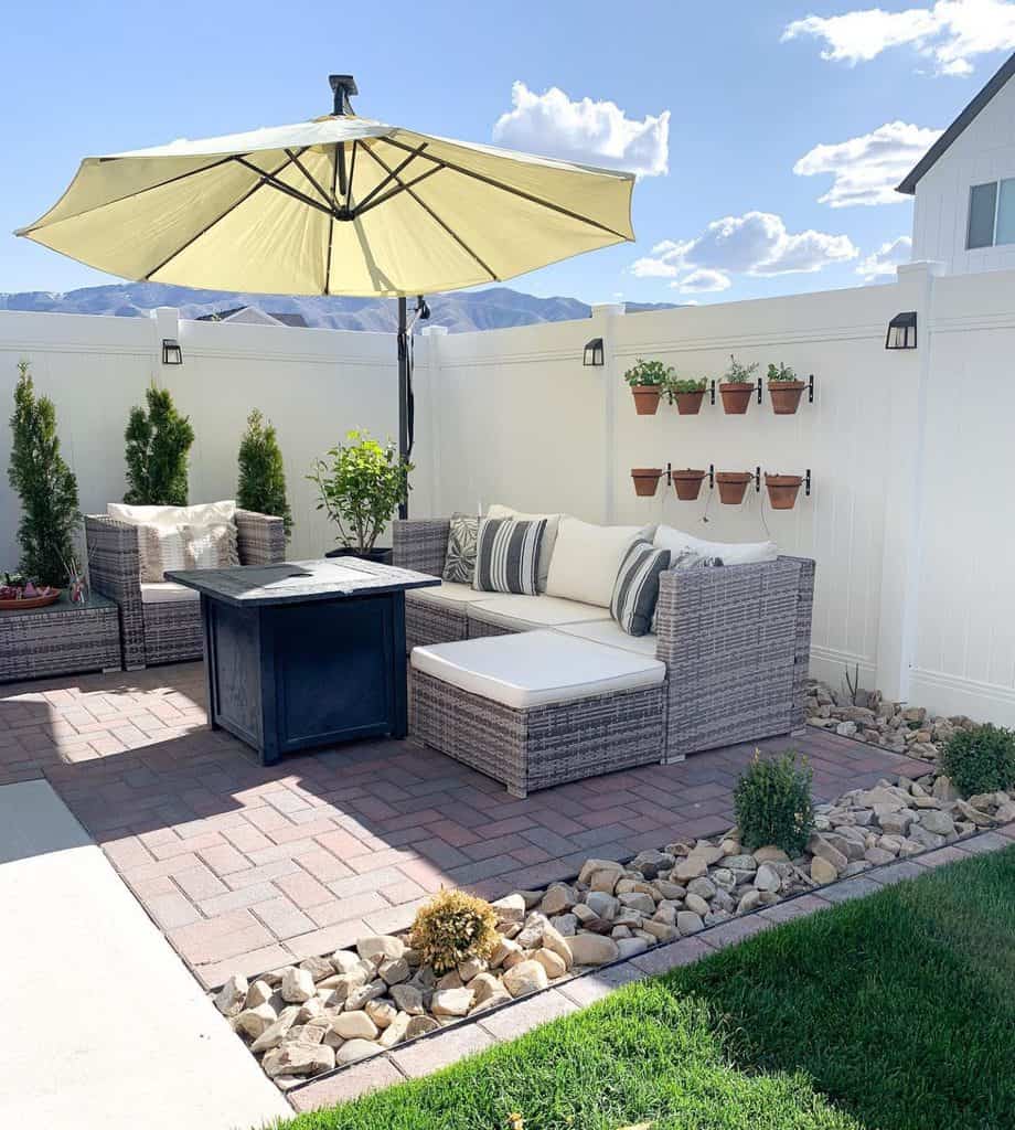 Stylish and Effective Privacy Solutions for Your Patio