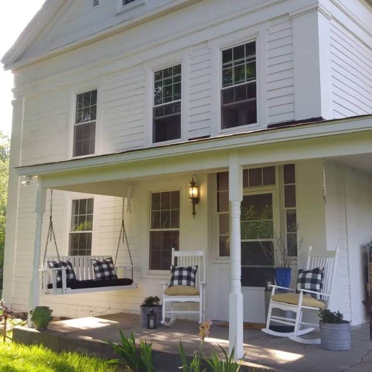 Porch Design Ideas for a Warm and Welcoming Outdoor Area