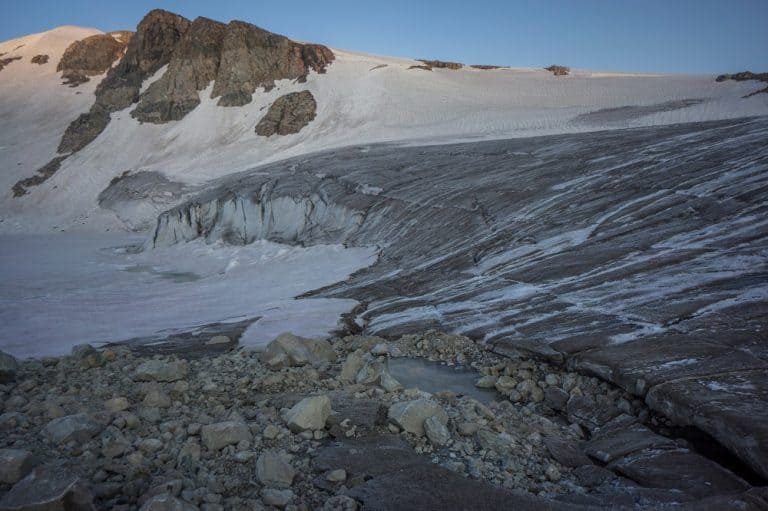 11 Strange and Creepy Things Found in Ice