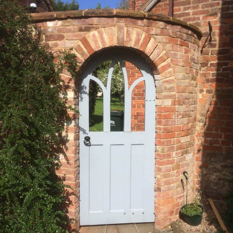 Welcoming and Stylish Garden Gate Design Ideas