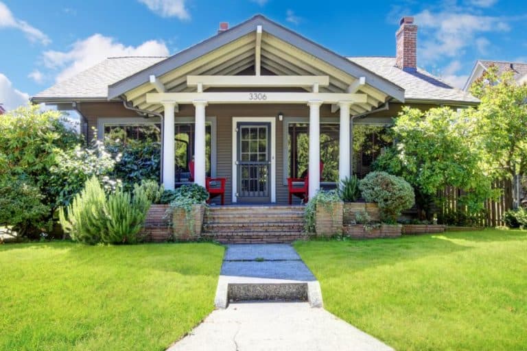 Timeless and Detailed Craftsman Style Home Ideas